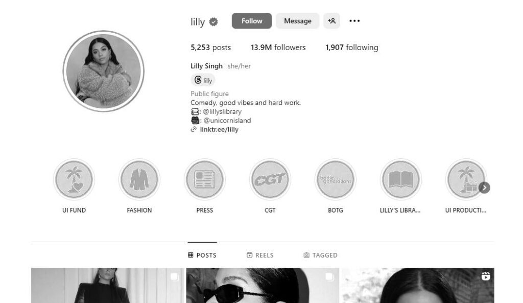 Top 30 Female Instagram Influencers To Follow - Helplama.com