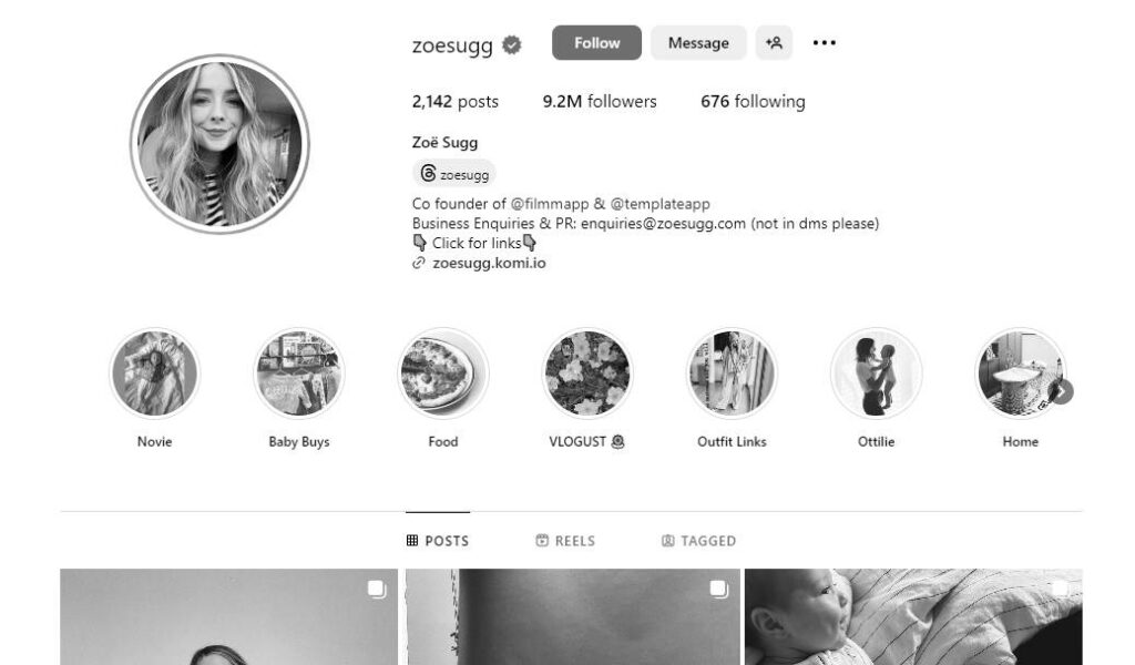 Top 30 Female Instagram Influencers To Follow - Helplama.com